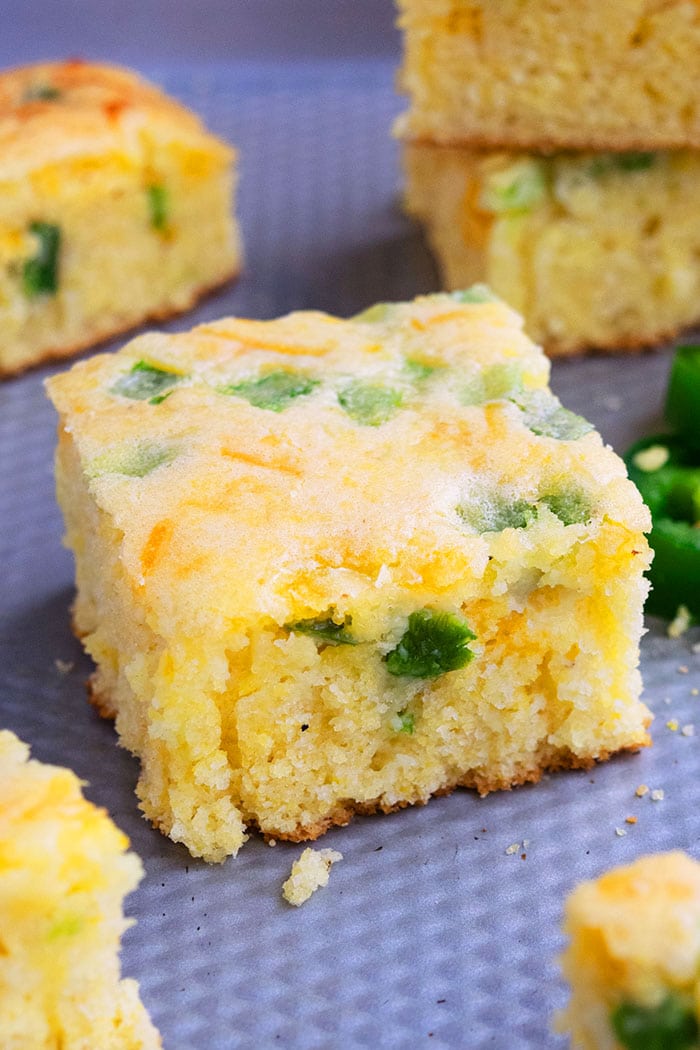 Slow Cooker Jalapeno Cornbread {With Jiffy} | Slow Cooker Foodie