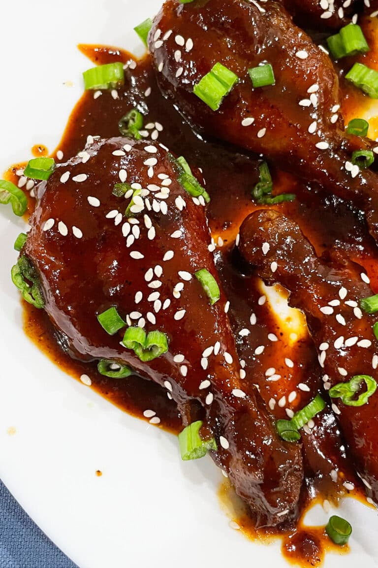 Slow Cooker Sticky Korean Chicken {Drumsticks} | Slow Cooker Foodie